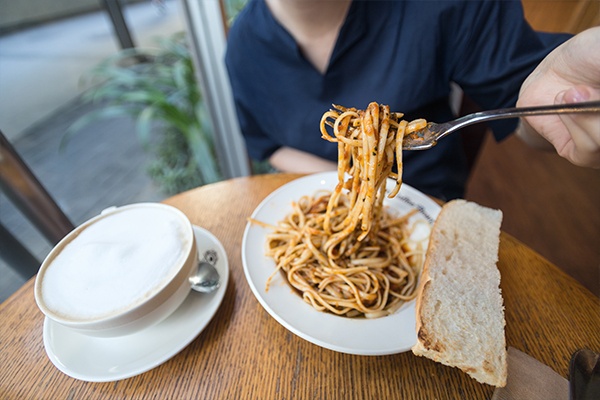 5 Must-Eat Foods around the World - YMT Vacations