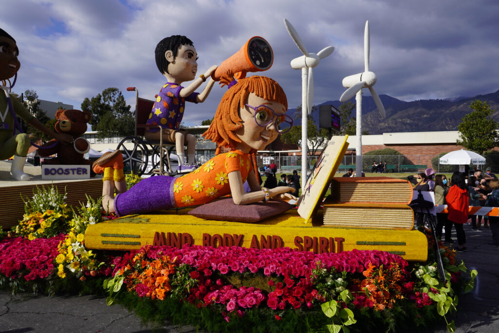 How to Prepare for Your First Rose Parade - YMT Vacations