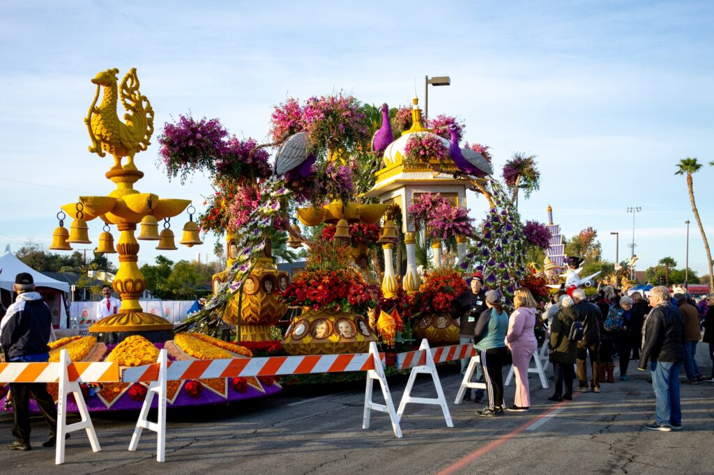 Rose Parade Tours & California Vacation Packages | YMT Vacations